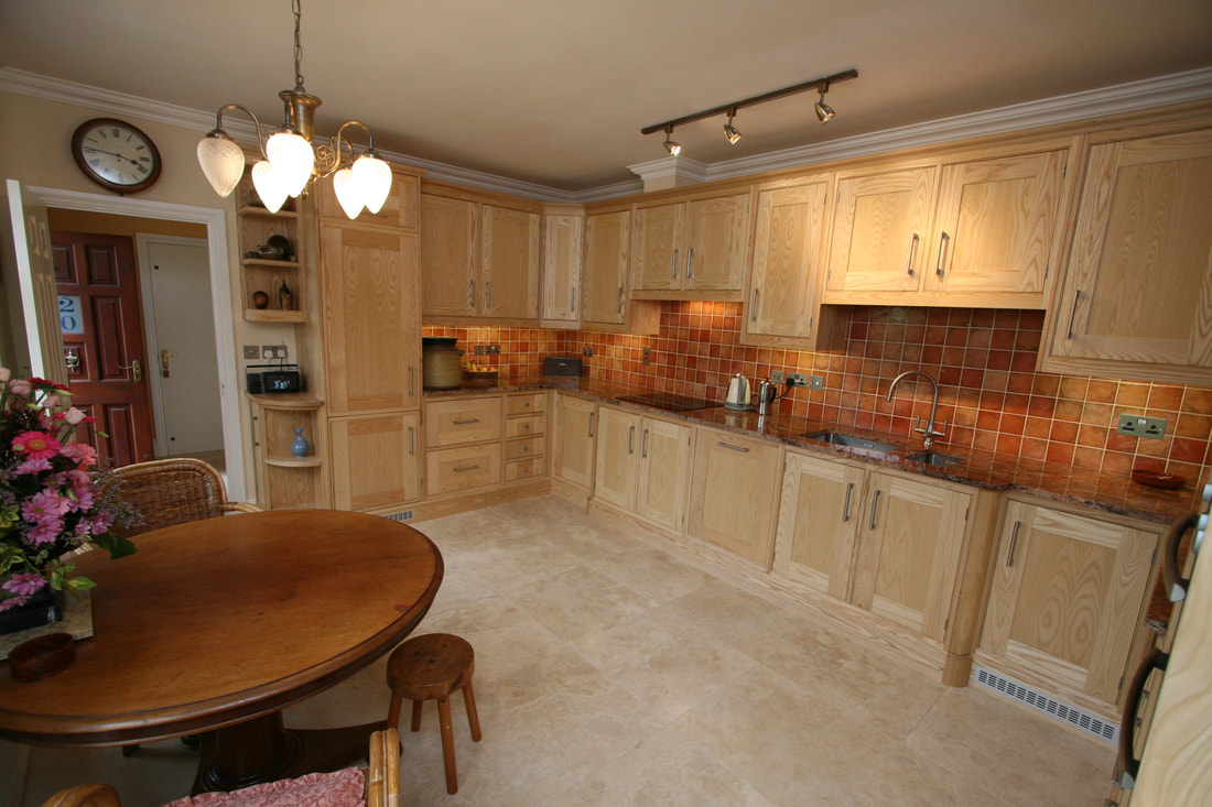 Light Wood Kitchens - Modern Living